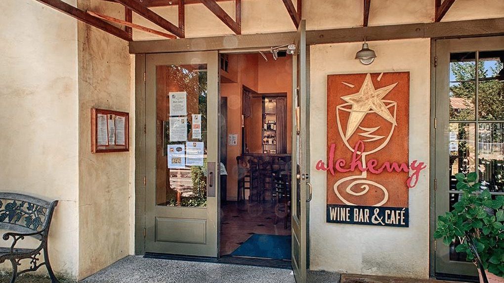 Alchemy Market & Cafe: Comfort Food with a Twist & Local Favorite